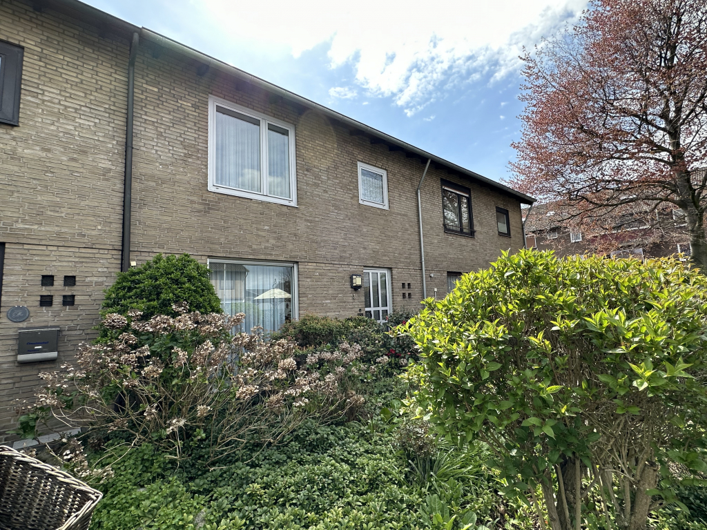 Hier fühl ich mich wohl.Gepflegtes Reihenmittelhaus in Meerbusch Bovert ...